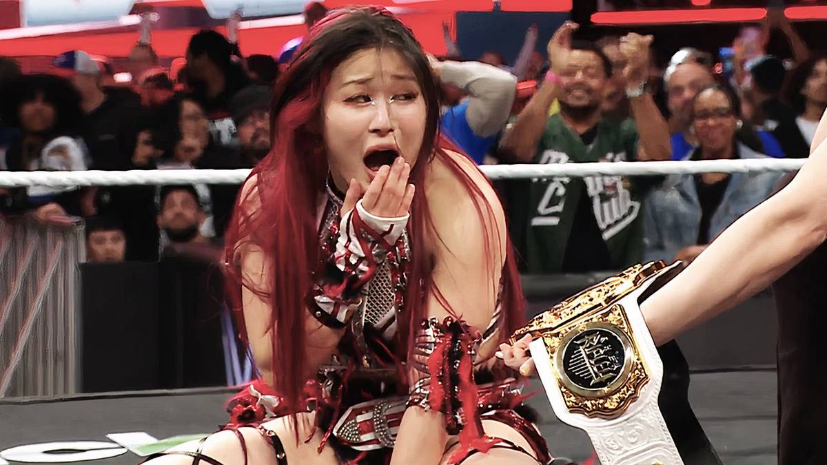 Iyo Sky Wins Women's World Championship On Raw