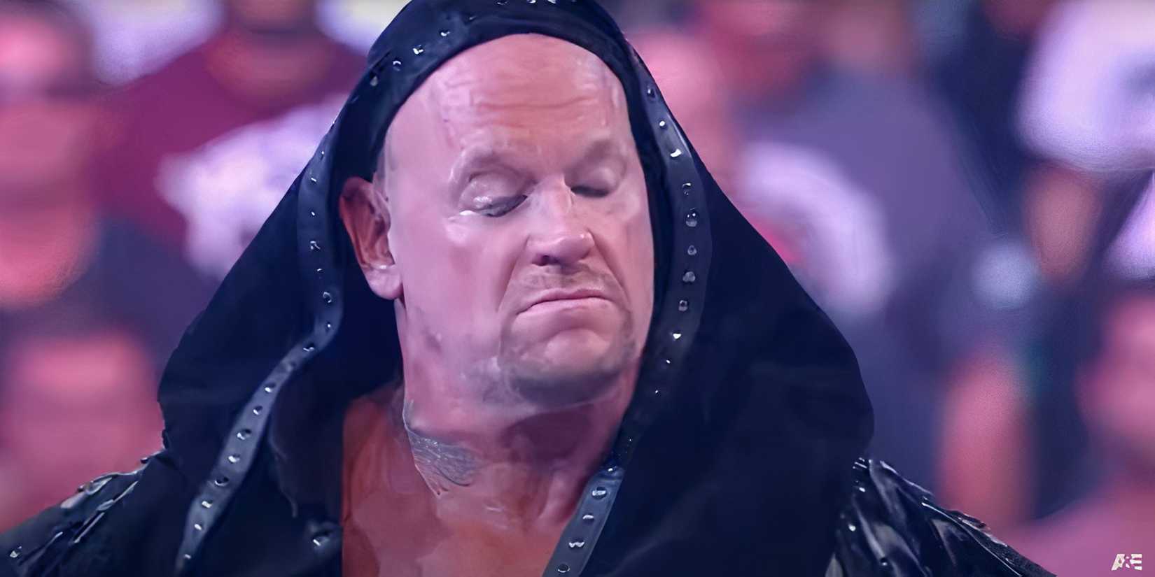 Wrestling Fashion Fails That Stole The Spotlight