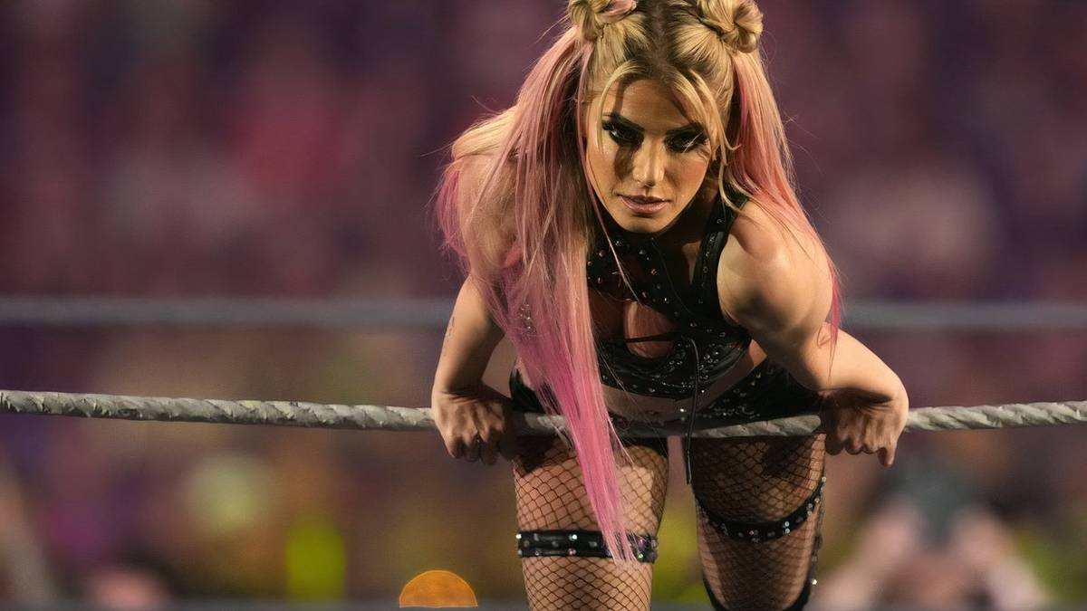 Alexa Bliss Responds To Inappropriate Comments After Recent WWE Appearance