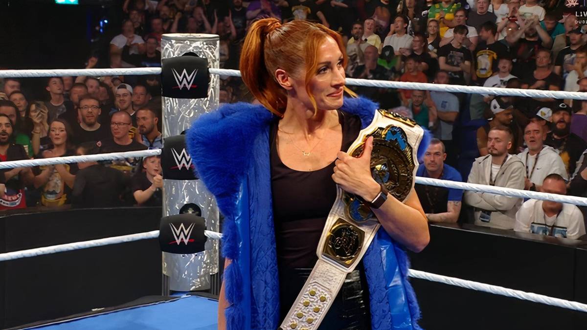 Becky Lynch ‘The Greatest Women’s Wrestler?' Michael Cole Isn’t Saying it