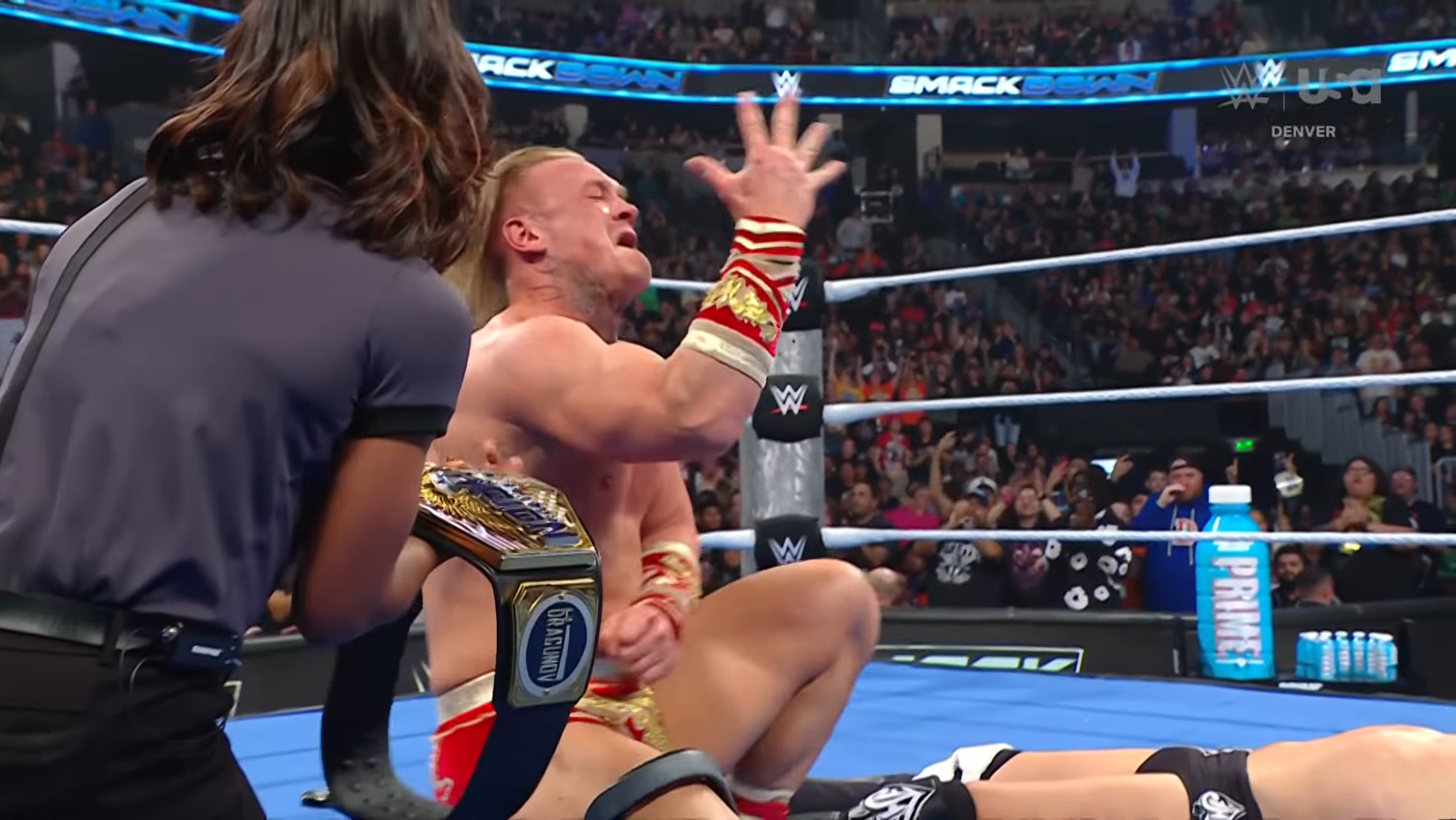 WWE Friday Night SmackDown Results and Recap: AJ Lee And Becky Lynch ...