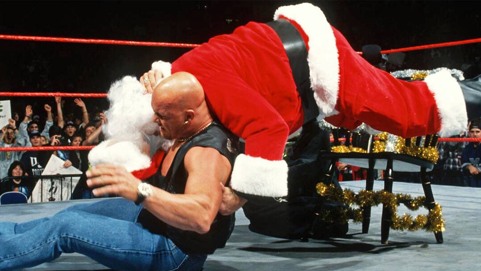 The 8 Best Santa Claus Cameos in WWE History
